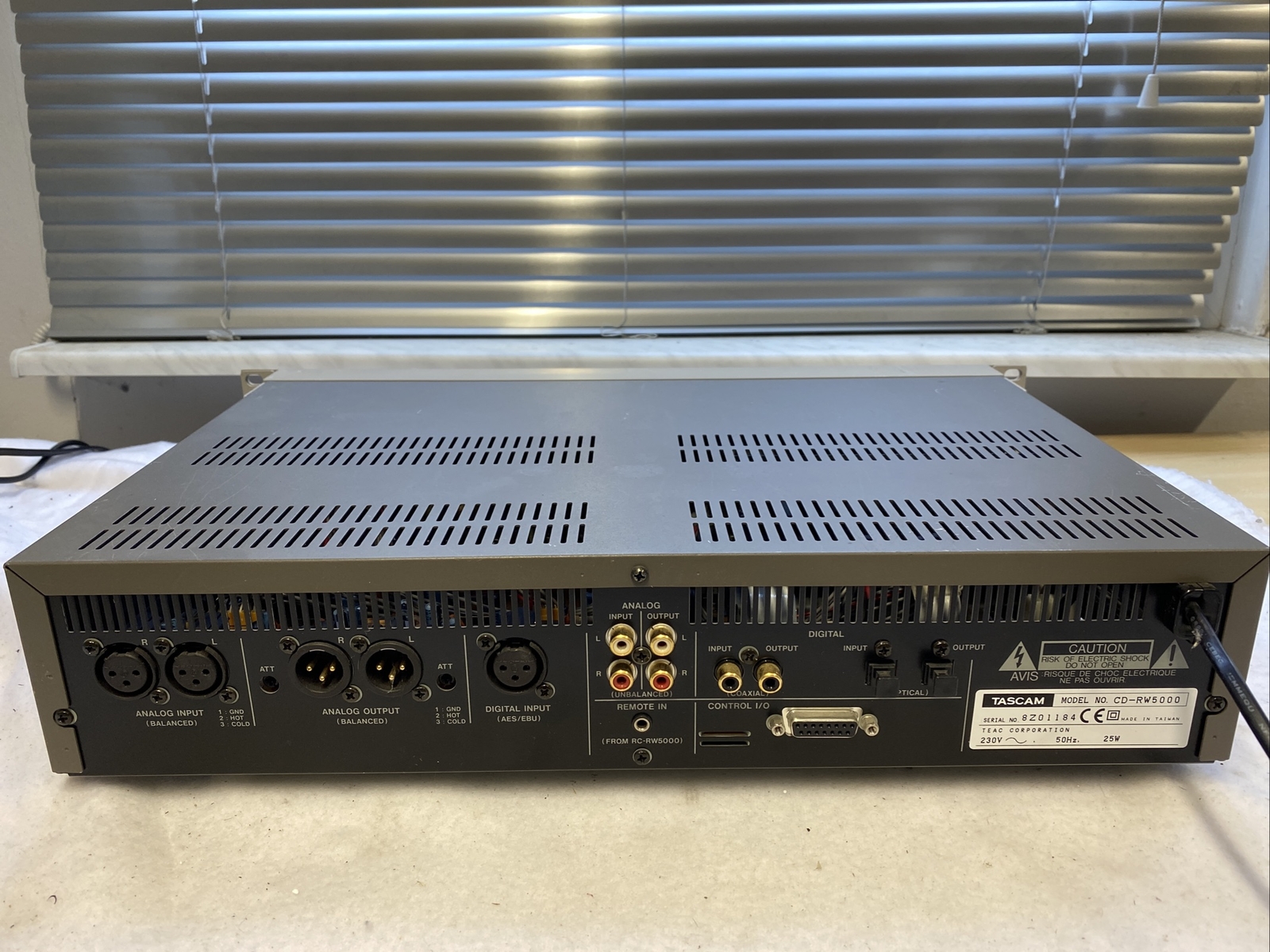 TASCAM CD-RW5000 Professional CD-Recorder + CD-Player - geprüft vom ...