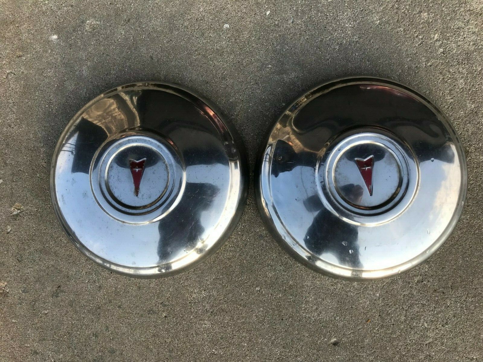 PONTIAC PONTIAC CENTER CAPS PONTIAC VINTAGE MOON CENTER HUBCAPS ...