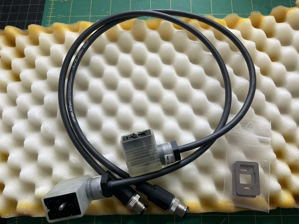 NEW Oerlikon Leybold 24V Purge/Vent Valve Connection Cable Kit 24V ...