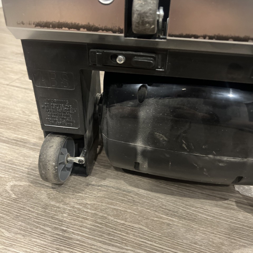 Simplicity USA S20D Symmetry Black Upright Bagged Household Vacuum ...