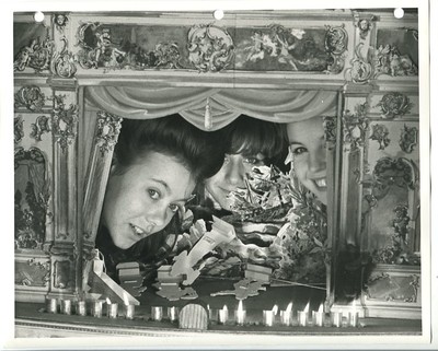 THE RAILWAY CHILDREN-8 X10 STILL-DRAMA-JENNY AGUTTER- MINATURE THEATEvg ...