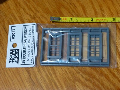 Tichy Train Group O #2047 Double-Hung Window w/Glazing & Shades -- 4 ...