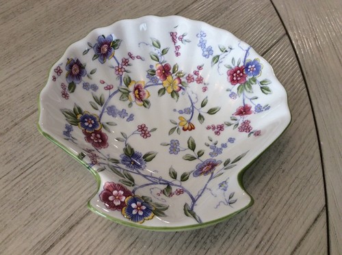 Clam shell shaped ceramic dish | eBay