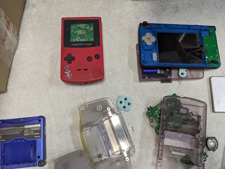 Lot of Various Nintendo Hand Held Parts/Shells | eBay