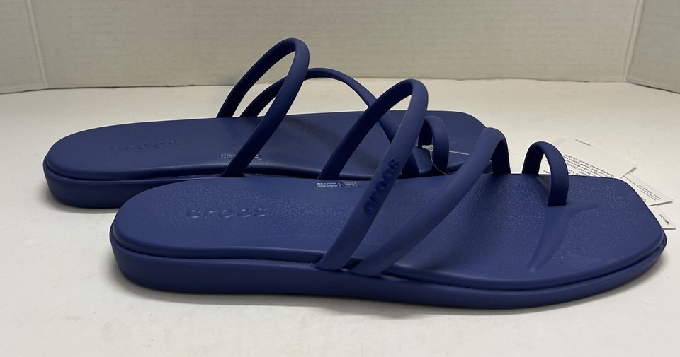 NEW In Box Crocs Miami Toe Loop Sandal Sapphire 209862-4WH Women’s Size ...