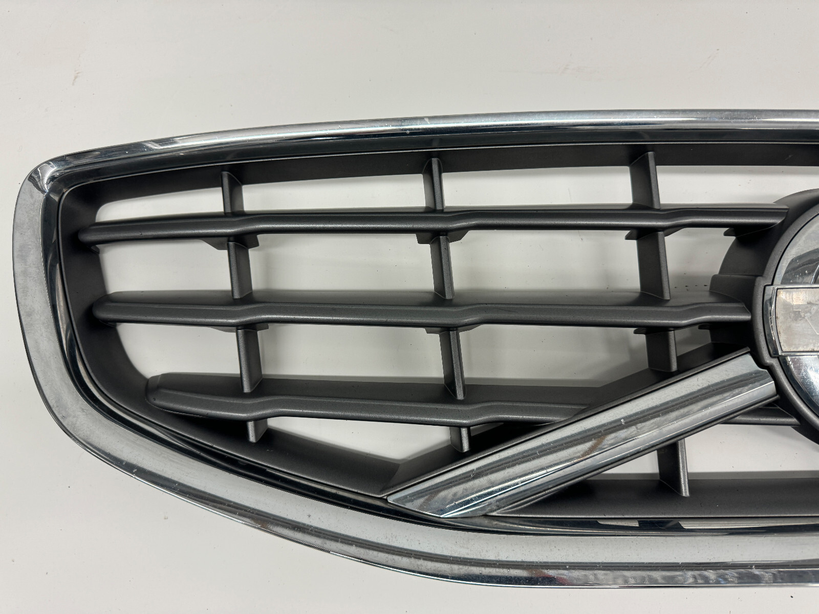 11-13 Volvo S60 Front Grill w/o Adaptive Cruise 30795039 | eBay