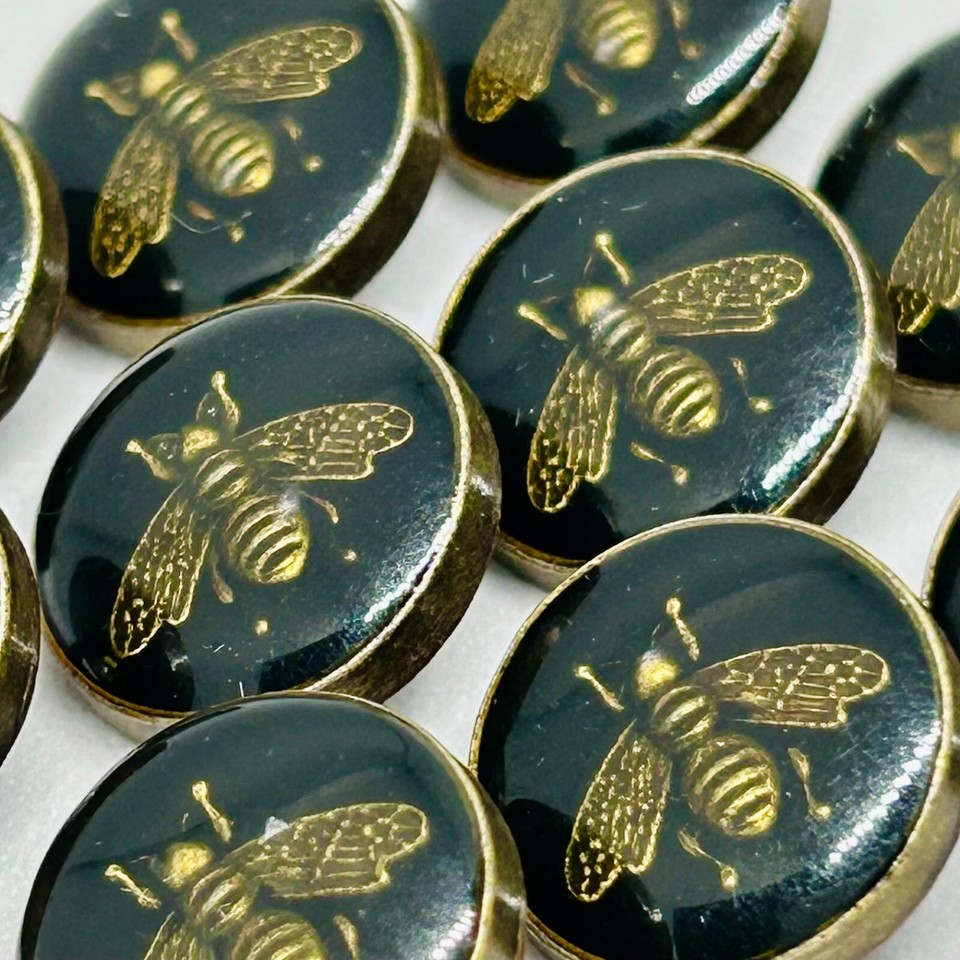 10 Black and Gold Gucci Buttons Gucci Bee Logo 15mm Vintage (LG141) | eBay