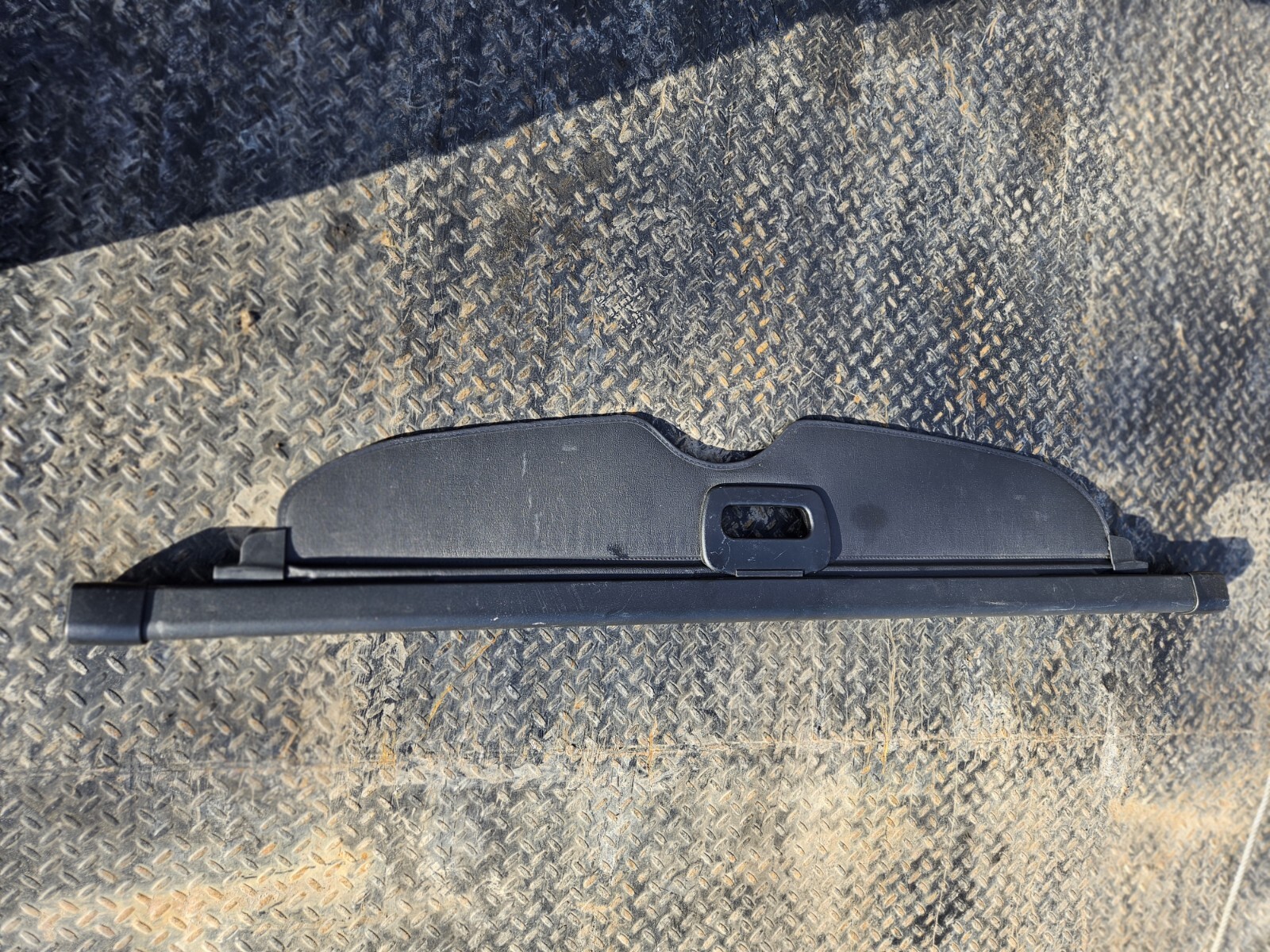 2011-2020 Jeep Grand Cherokee Cargo Trunk Shade Privacy Tonneau Cover ...