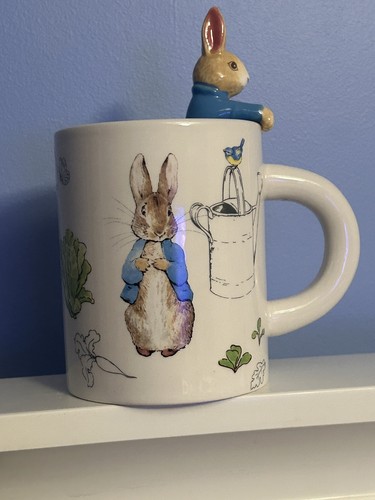 Beatrix Potter The World of Peter Rabbit Coffee Mug w Hanging Rabbit ...