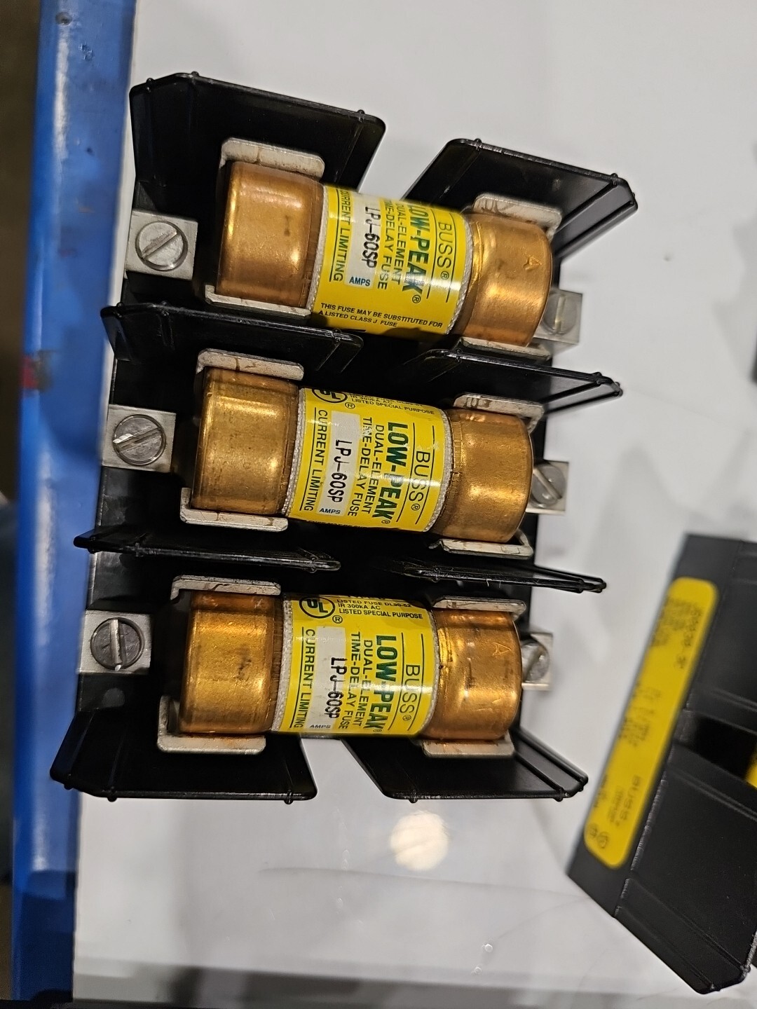 1 Buss Fuseholder J60060-3C 60A 600V 3P w/ (3) LPJ-60SP LOW PEAK TIME ...