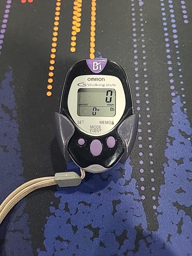 Omron Go Smart Walking Style Pocket Pedometer Downloadable HJ-720ITFFP ...