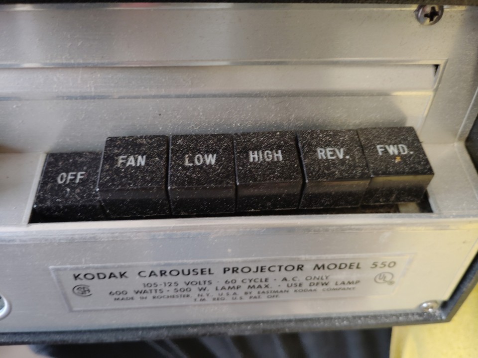 Vintage Kodak 550 Carousel Slide Projector, Box, Remote Control and ...