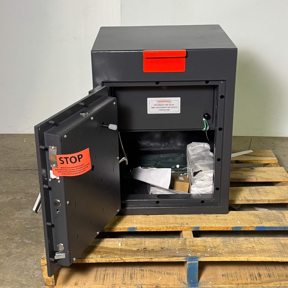 AMERICAN SECURITY Cash Management Safe 26" x 20", Grey JO3760 (New ...
