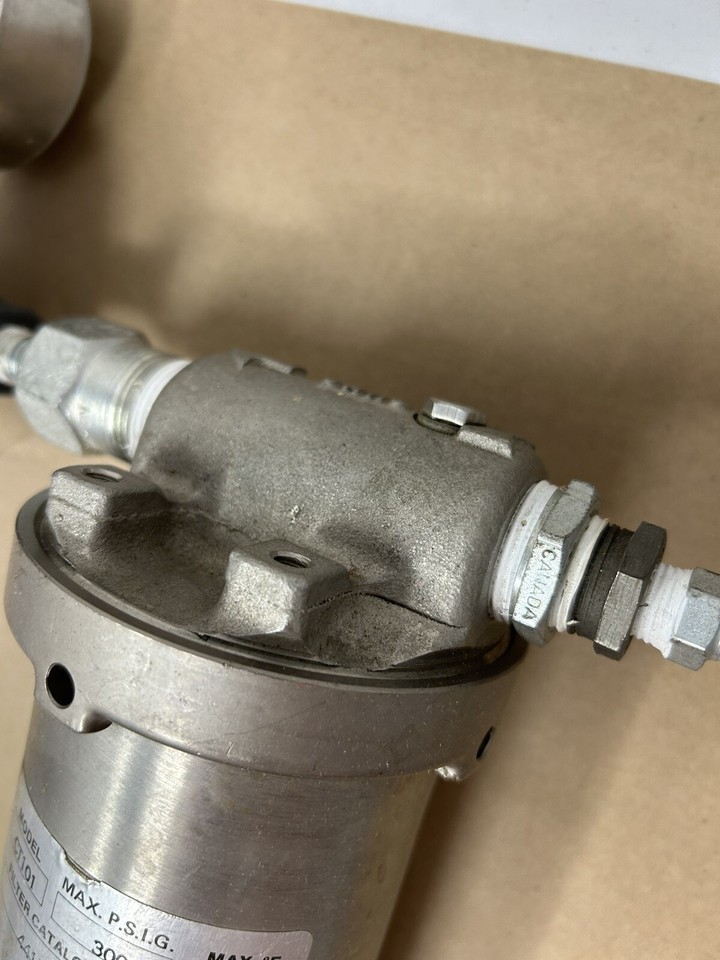 AMF Cuno Filter Model CT101 CAT # 44152-01 Max PSI 300 Max TEMP 200F | eBay