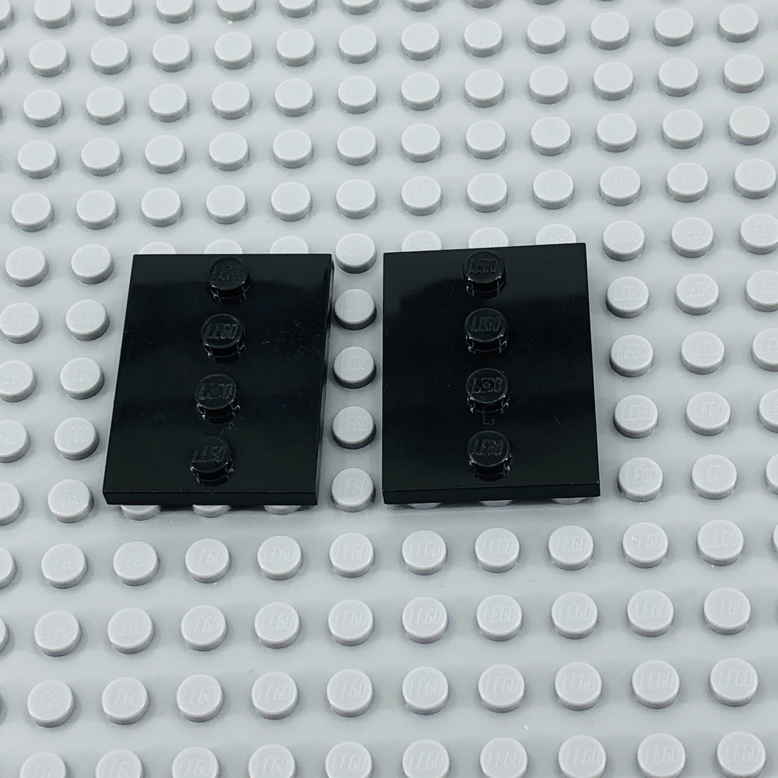 88646 LEGO Modified Tile Minifigure Display Stand 3x4 w/ 4 Center Studs ...