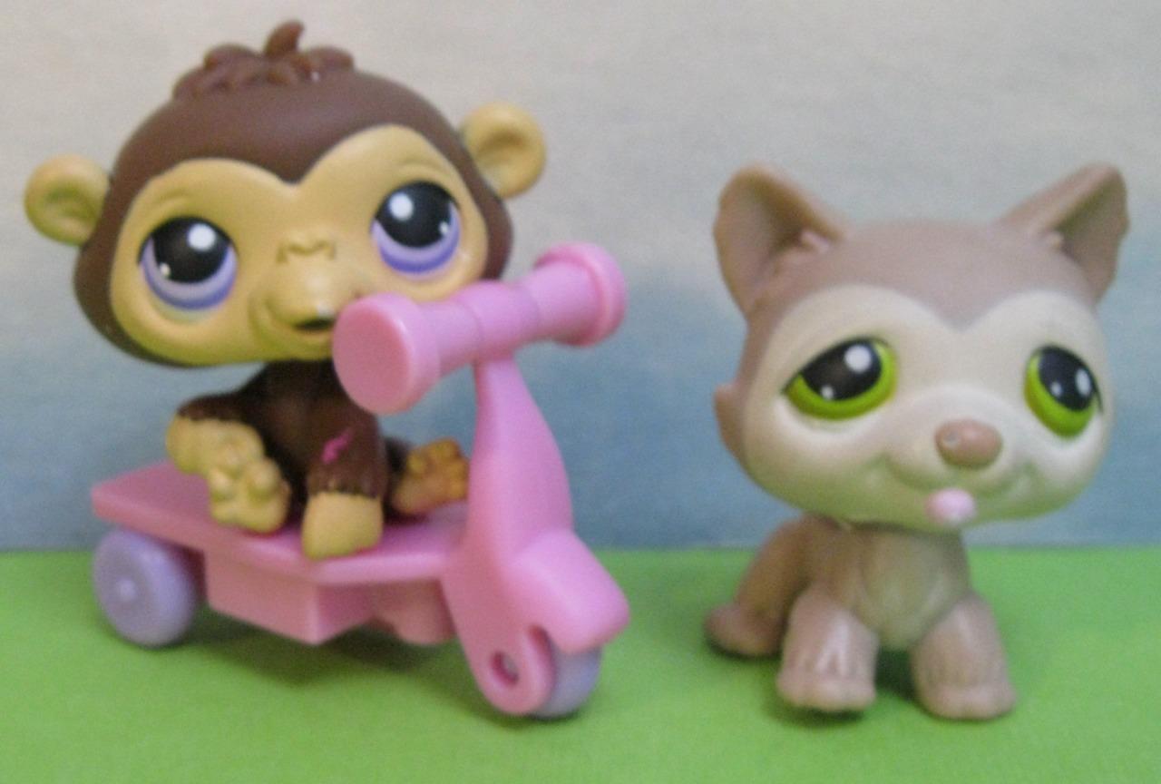 Littlest Pet Shop Round Pet Town 358 359 LPS lot Gen 1 2007 HUSKY ...