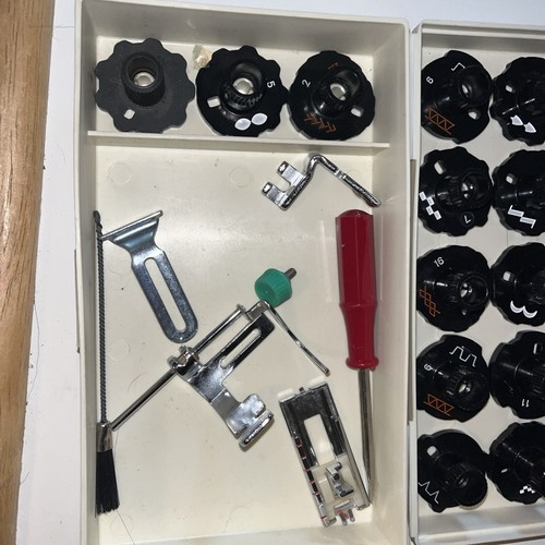 MONTGOMERY WARD Sewing Machine Set of 18 Stitch Pattern Cams And Feet ...