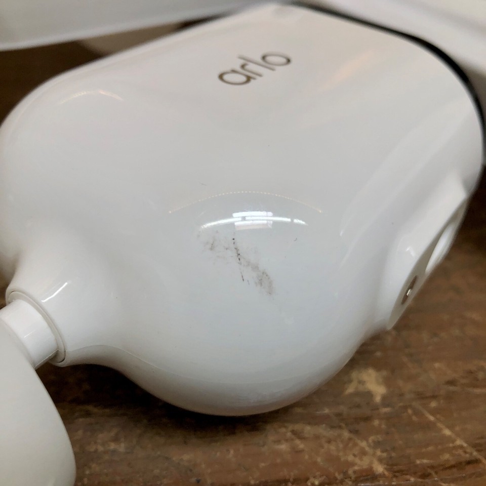 Arlo Pro 4 VMC4041P Spotlight Indoor/Outdoor Wire-Free Camera w ...