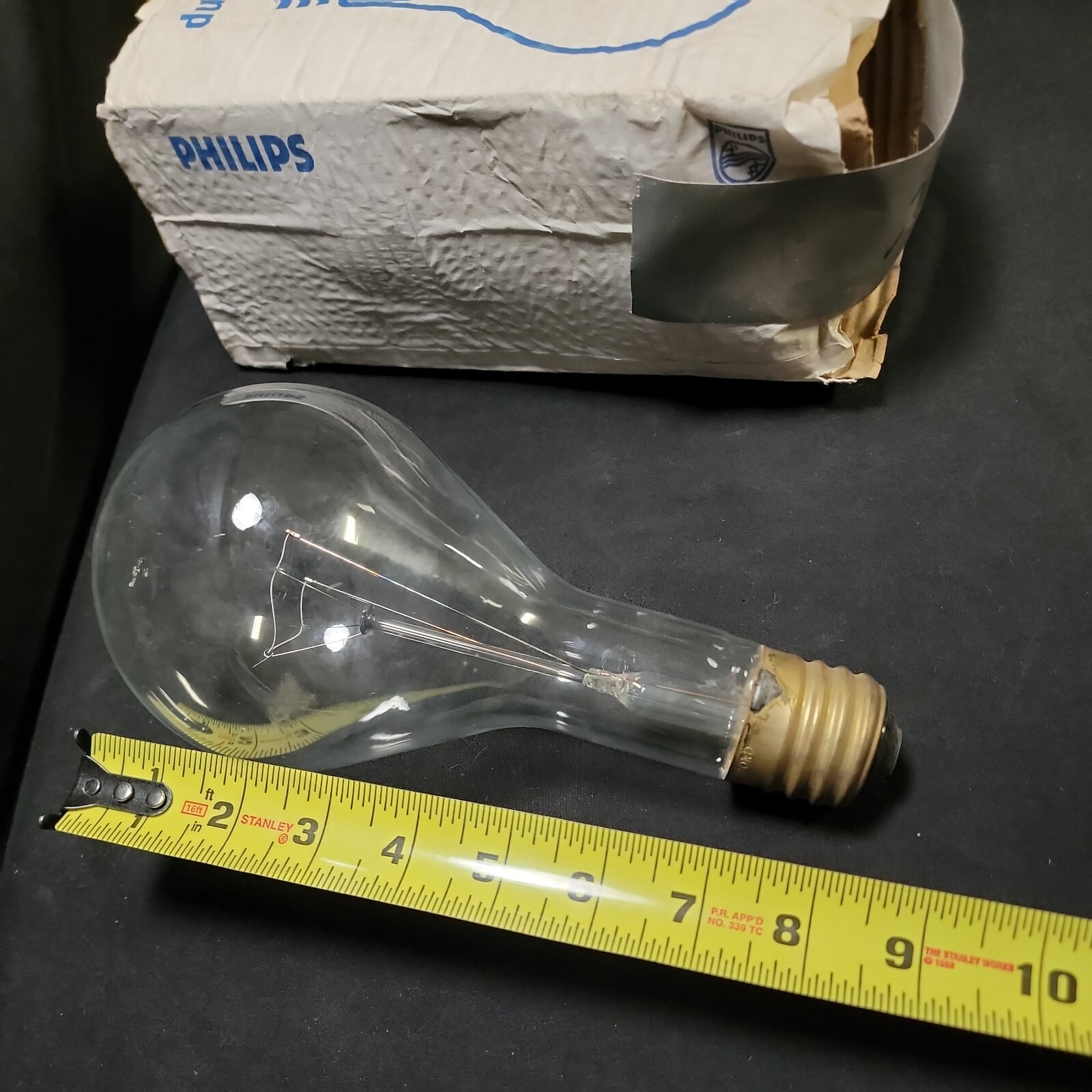 Philips Lighting Co 300w Ps35 Light Bulb 143149 for sale online | eBay