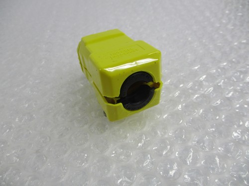 Hubbell HBL5965VY Valise Straight Blade Male Plug 15 Amp for sale ...