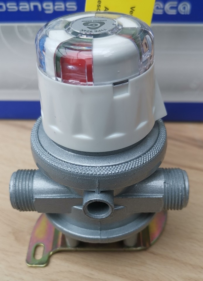 Cavagna Type 924N Integral 2 Stage Automatic Changeover Regulator L.P.G ...