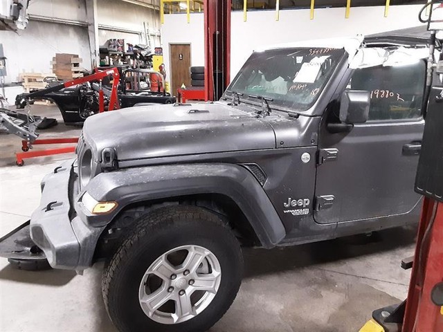 2016-2018 Jeep Grand Cherokee Transmission Heater Cooler 68233384AB OEM ...