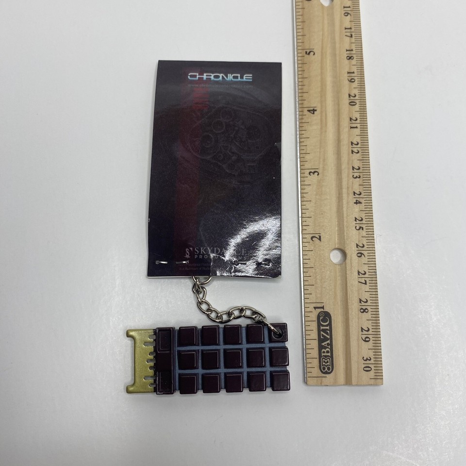 TERMINATOR GENISYS Endoskeleton T-800 Brain Chip CPU Prop Replica Key ...