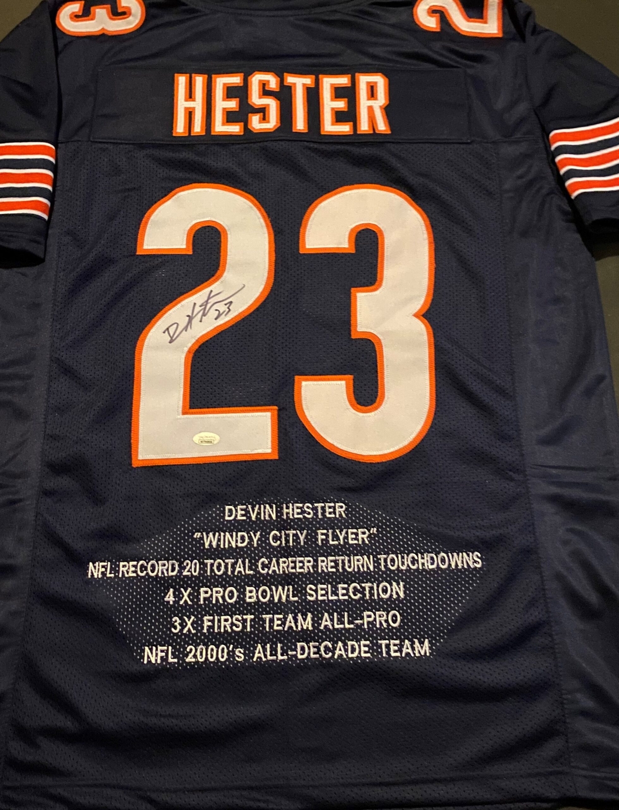 Devin Hester Autographed Memorabilia | Signed Photo, Jersey ...