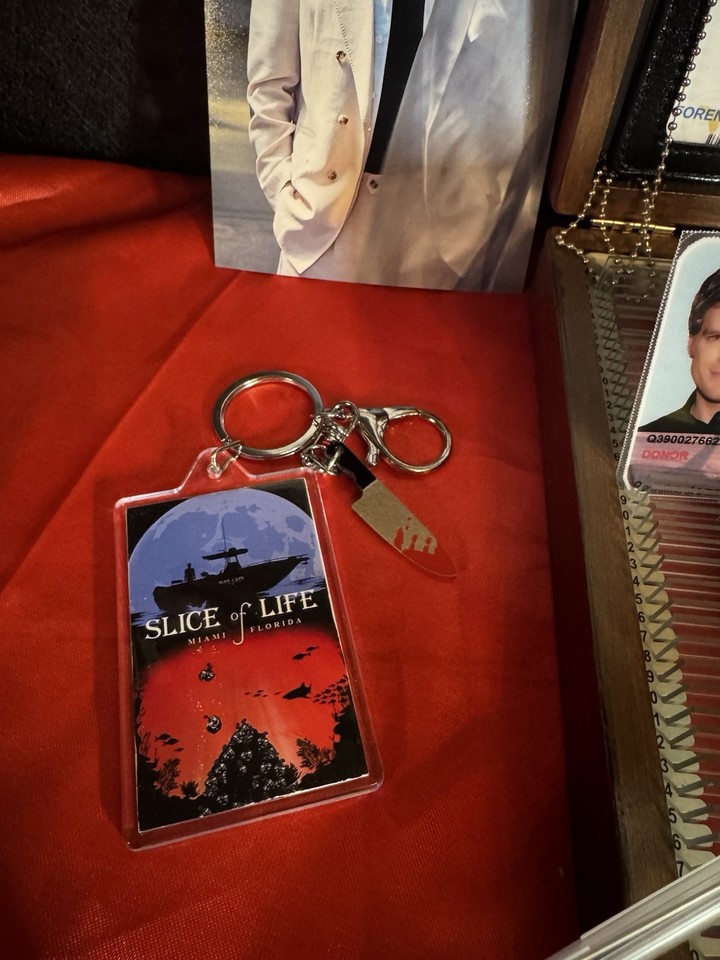 Dexter Blood Slide Trophy Box With Free Accessories Free Shipping USA ...