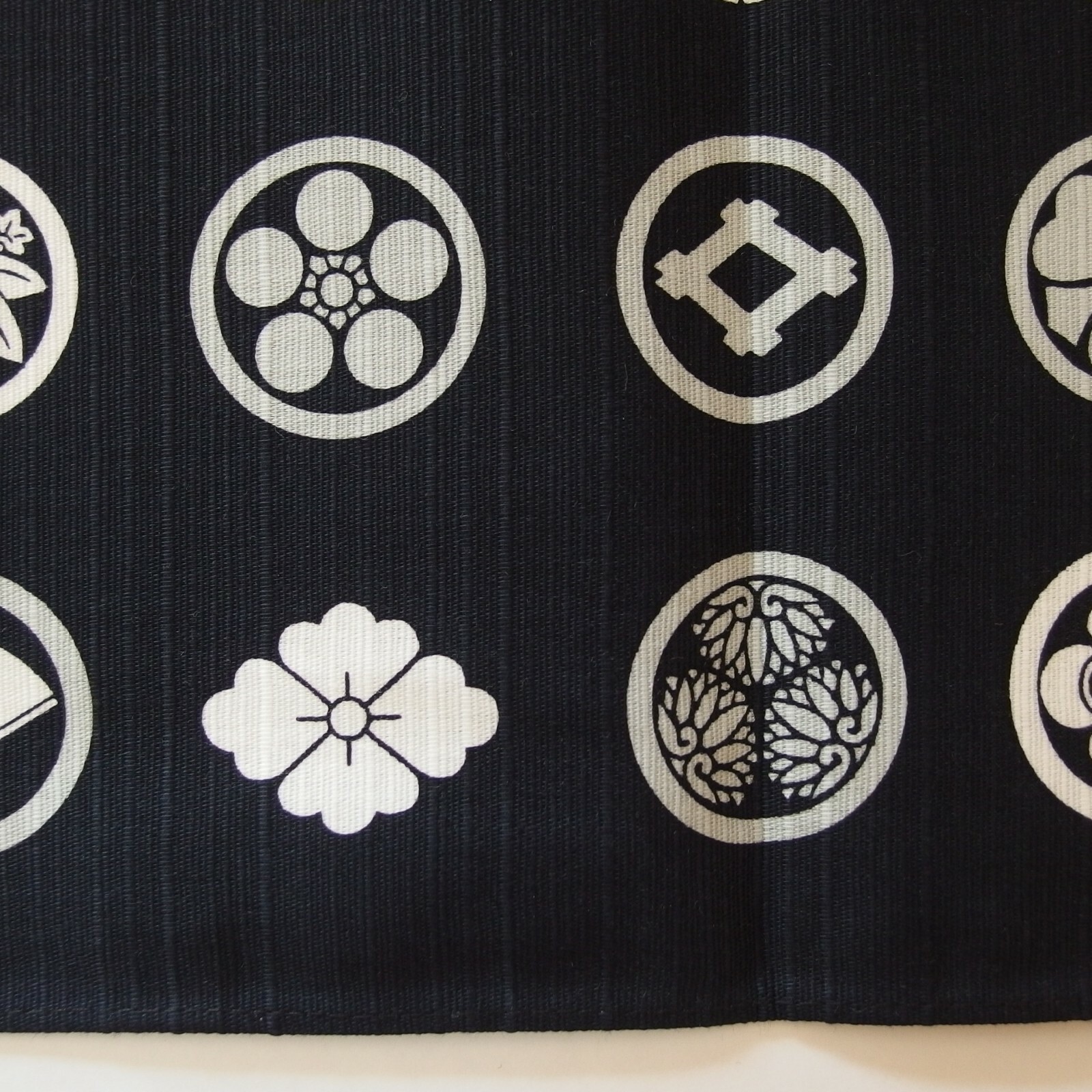 Japanese Family Crests Kamon Furoshiki Wrapping Cloth 100% Cotton 50x50 ...