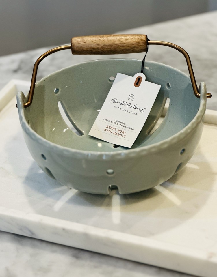 HEARTH HAND Magnolia STONEWARE BERRY SERVING BOWL Wood Handle PEACE ...