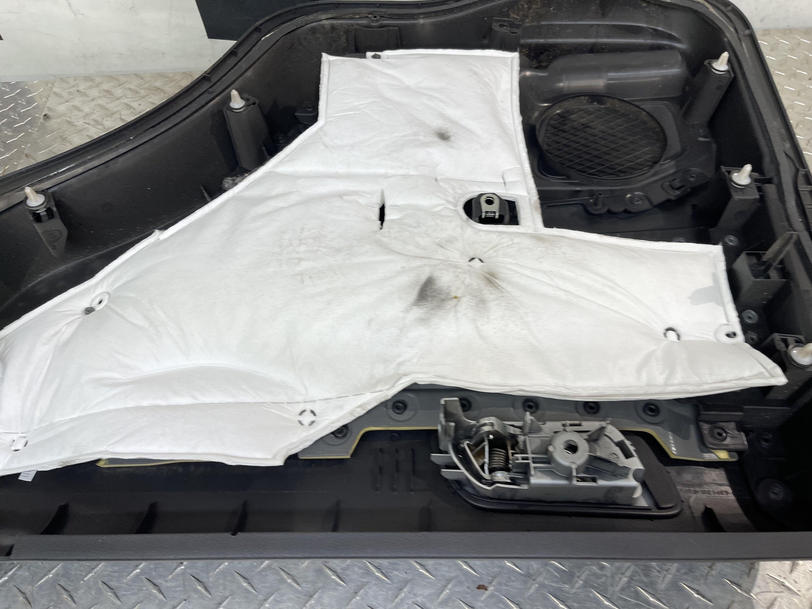 2011 - 2015 Ford Explorer Rear Driver Left Door Panel Assembly Oem ...