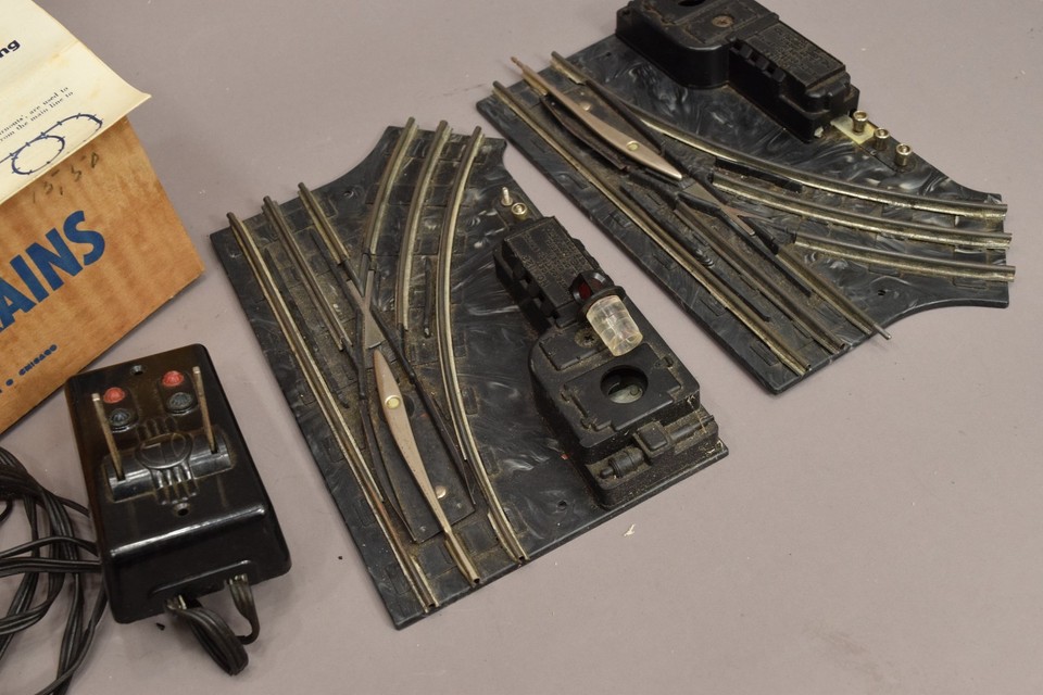 1952-53 VINTAGE LIONEL #1122 PAIR OF REMOTE CONTROL 027 SWITCH TRACKS W ...