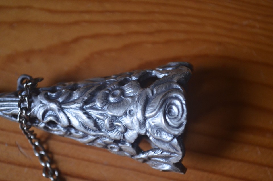 5" Vintage style Pewter Tussie mussie herbal posy holder Bridal Costume ...