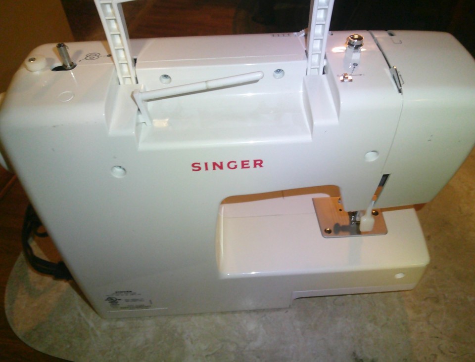 Singer Simple Sewing Machine Model #3223 W/COVER | eBay