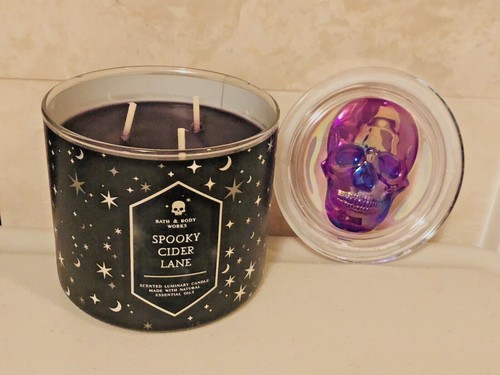 Bath & Body Works Halloween SPOOKY CIDER LANE Candle 3-Wick Scented 14. ...
