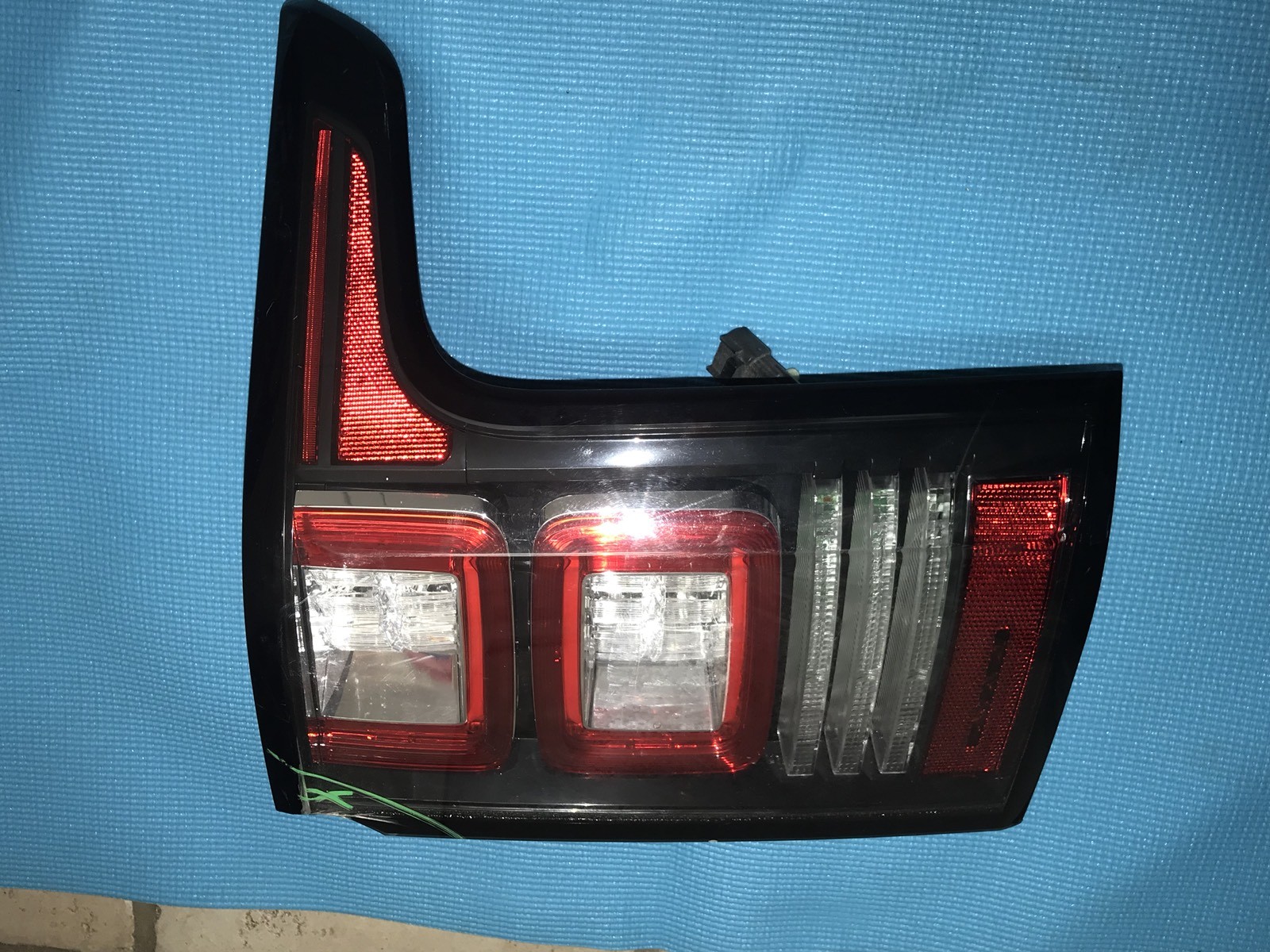 LAND ROVER TAIL REAR LIGHT LAMP RH RANGE 13-16 LR061659 VALEO | eBay