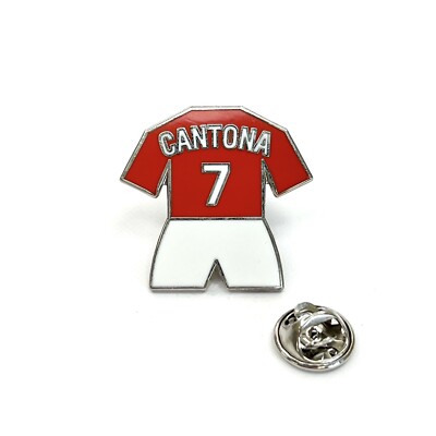 ERIC CANTONA PIN BADGE MAN UTD LEGEND PLAYER KIT FOOTBALL SOUVENIR FREE ...