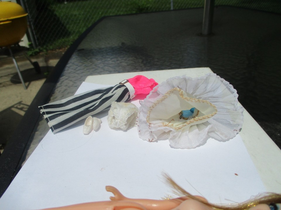 Vintage Topper Dawn doll nice lot: Doll, extra head & outfit, shoes ...