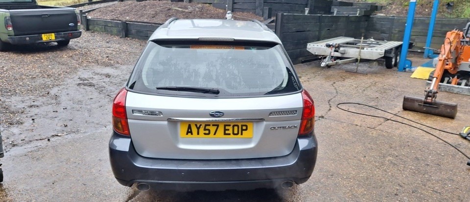 Subaru Outback (Super Low Mileage) One Previous Owner (Automatic) | eBay UK
