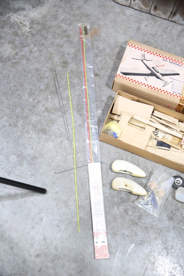 SIG JIM VAN LOO'S SEMI-SCALE "CHIPMUNK" CONTROL LINE STUNTER MODEL ...