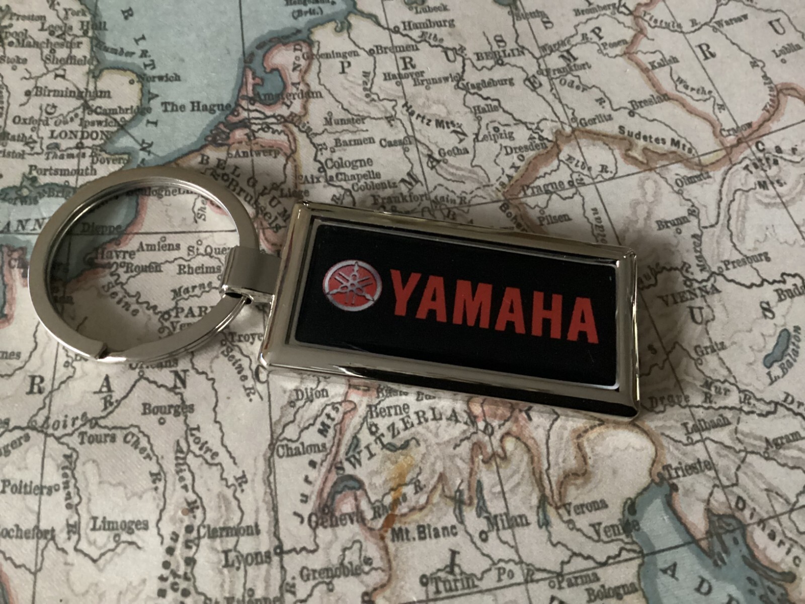 Chrome Keyring With Printed Yamaha Logo Oblong | eBay