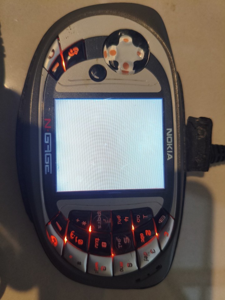 Nokia N-Gage QD Mobile phone Handheld Game Console for Parts Or Repair ...