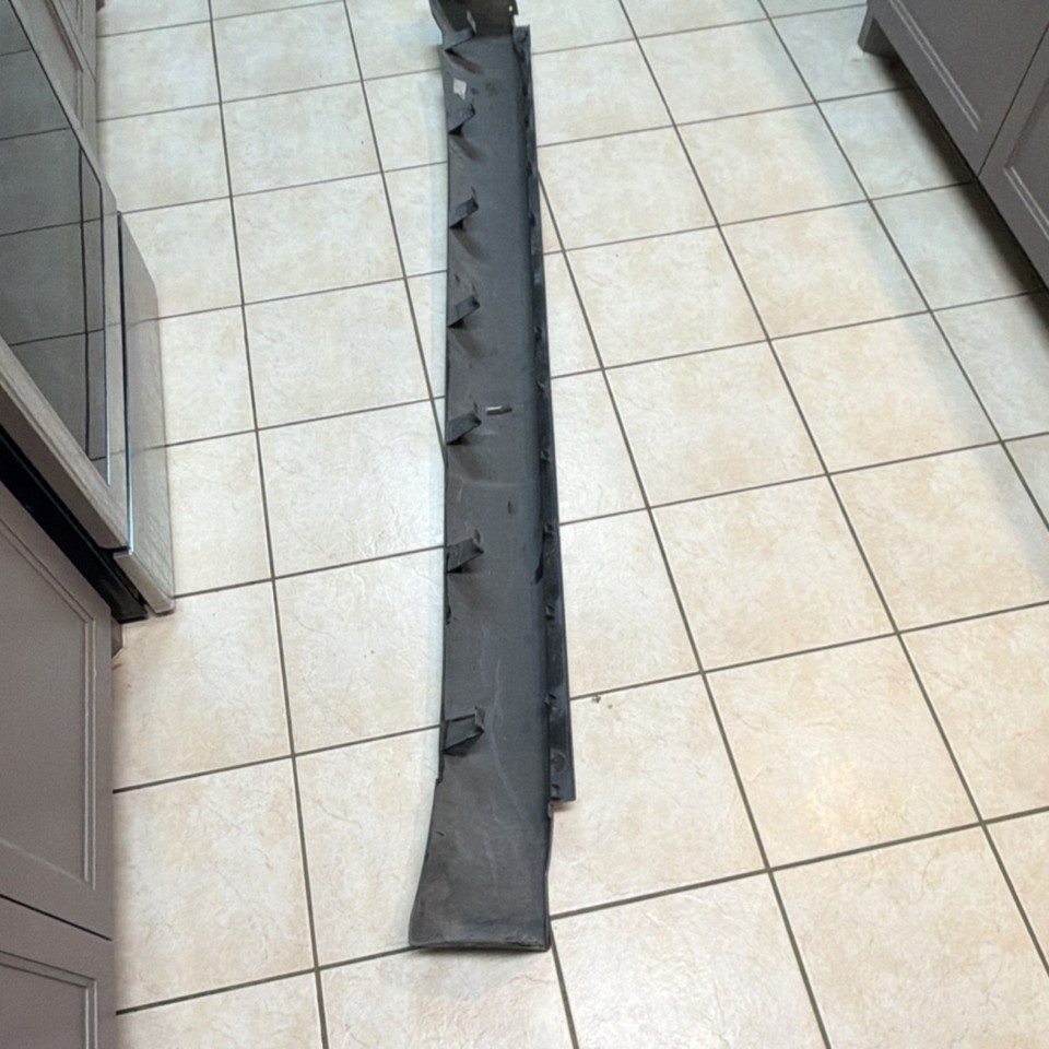 2022 Durango Drivers Side Lower Rocker Panel Molding | eBay