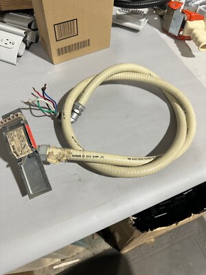 5 Wire Base Feed By Steelcase | eBay