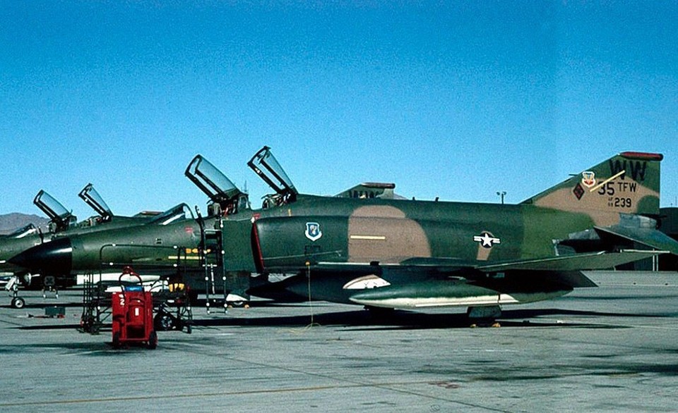 MICROSCALE DECALS 1/48 F-4D/G Phantom 31st TFW 562nd TFS 35th TFW Wing ...