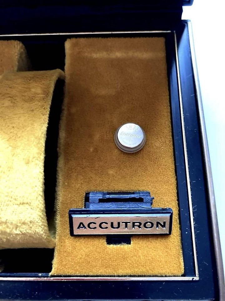 Bulova Accutron Space View Limited Edition Box Square Dial Blue ...