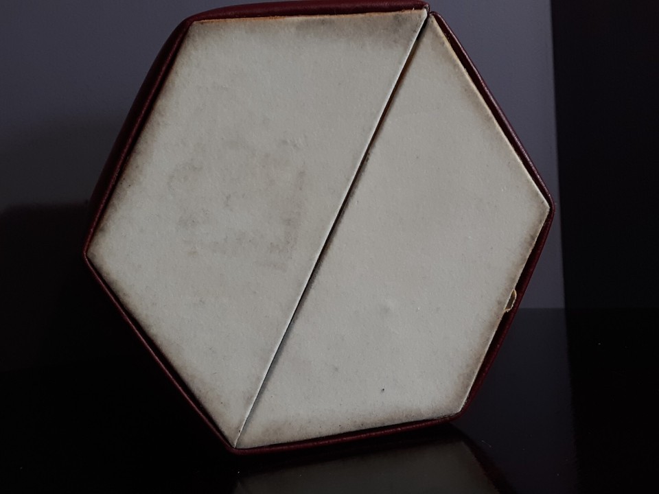 Burgundy/Cream Soft-sided Octagon Jewelry Box Jewelry Organizer Rings ...