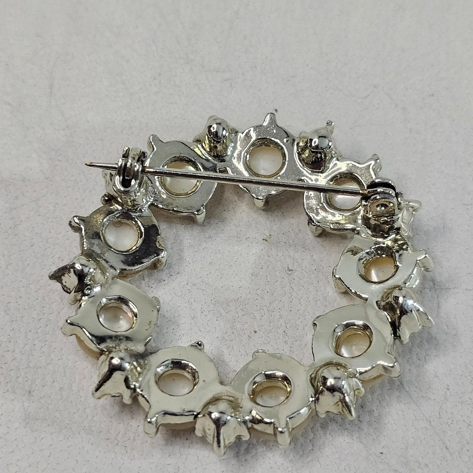 Vintage Wreath Brooch Mother Of Pearl Iridescent White Disc Clear ...