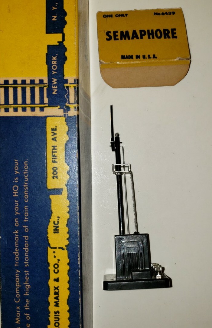 Vintage MARX Trains HO scale 6439 operating Semaphore w/ original box ...